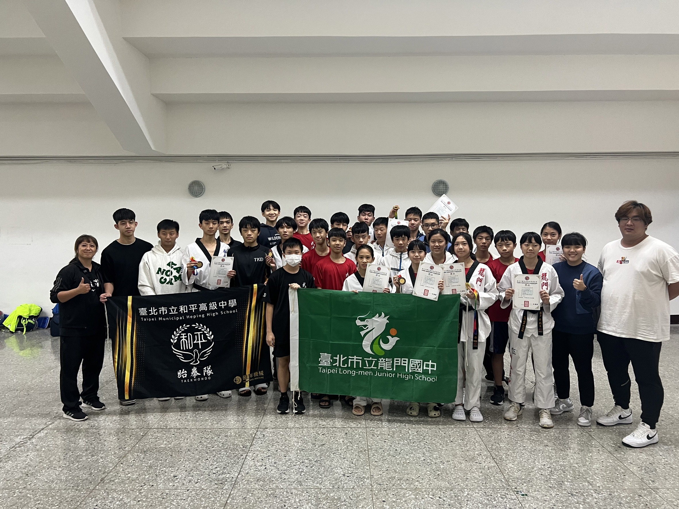 臺北市立龍門國中 - 學校網頁 - 各處室分機Extension